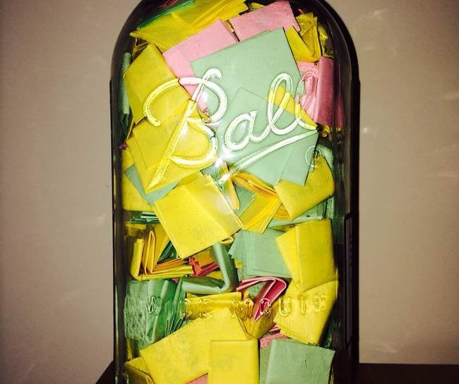 Loving Boyfriend Who Wrote 365 Notes 1 For Each Day Of Year And Put It loving-boyfriend-who-wrote-365-notes-1-for-each-day-of-year-and-put-it