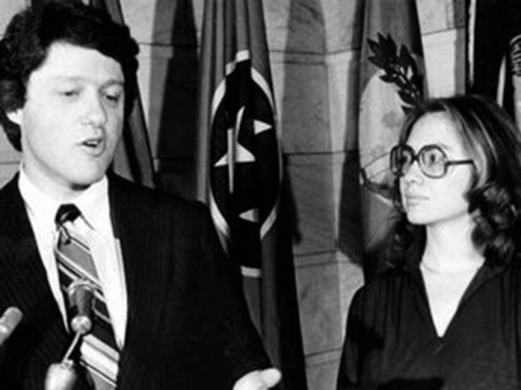 20 Cute Vintage Photos Of Bill Clinton & Hillary Clinton Early Life ...