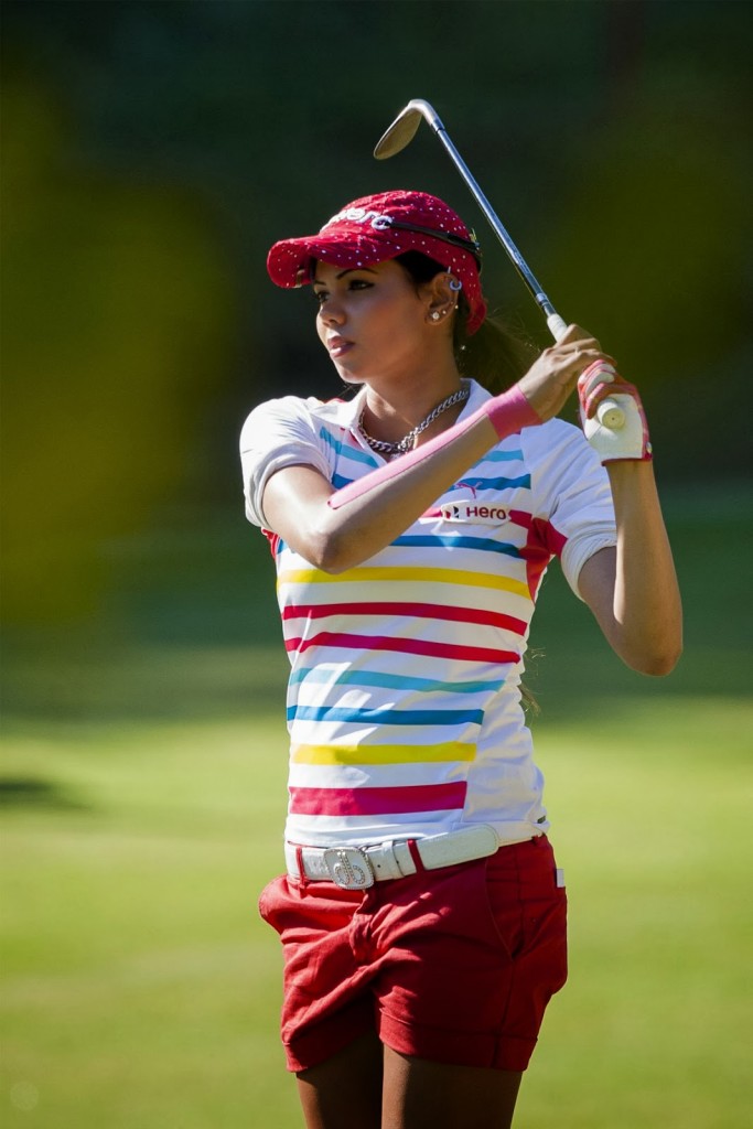 Sharmila Nicollet - 20 Hot Photos Of Indian Golf Goddess | Reckon Talk