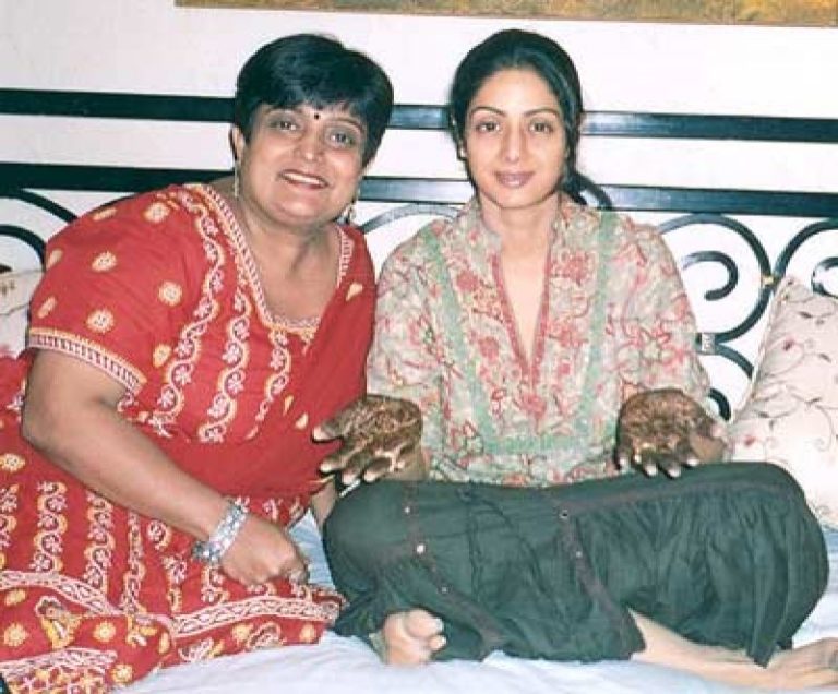 Rare unseen childhood and young age photos of Sridevi | Reckon Talk