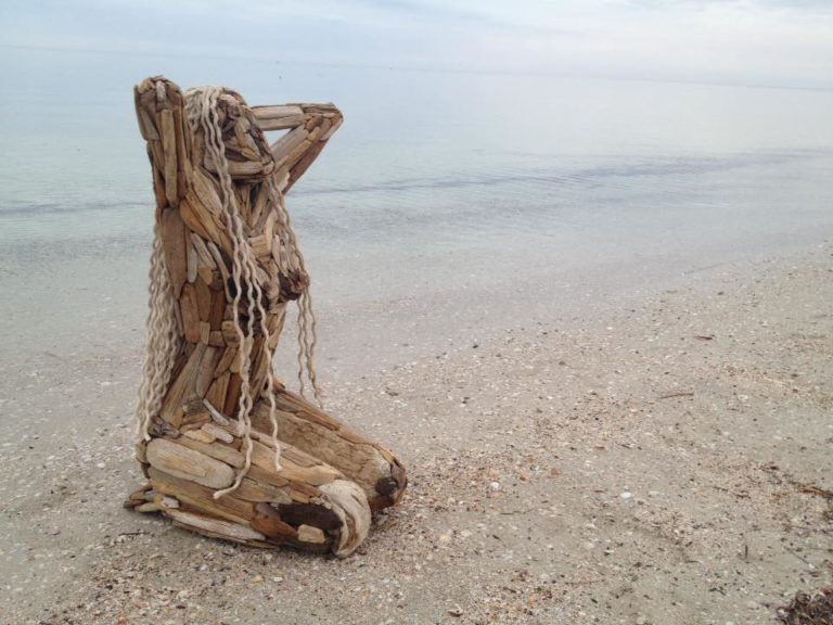 25+ Amazing & Realistic Wooden Sculptures That Will Give You Goosebumps ...