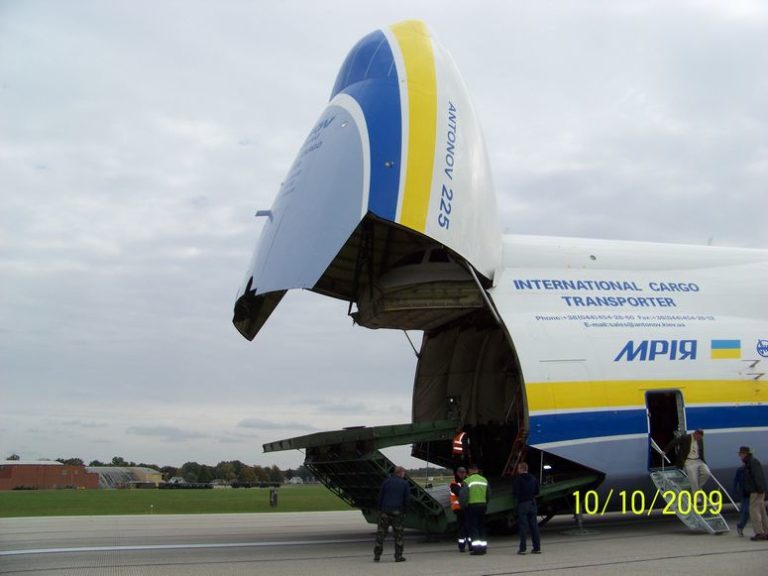 The Antonov AN 225 - An Inside Tour of the Largest Operating Aircraft ...