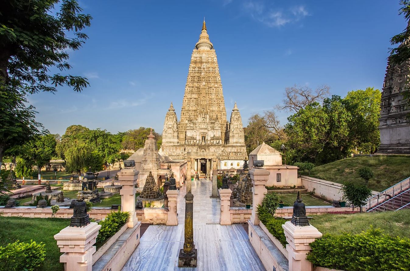 Most Amazing & Beautiful Temple Complexes Famous In The World | Reckon Talk
