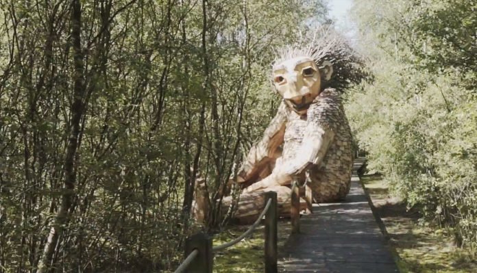 Who is Thomas Dambo? His Giant Wooden Troll Locations, Artwork Photos ...