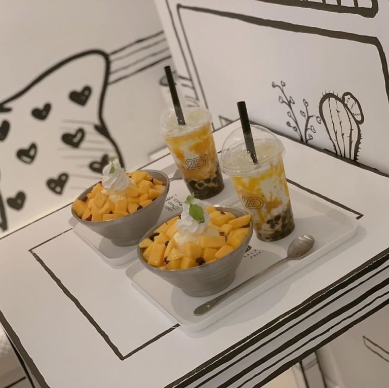 This Amazing Tokyo’s 2D Cafe Will Make You Feel Like You Stepped Into A ...