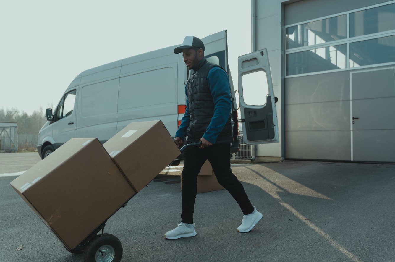6 Ways To Improve Your Companys Shipping And Delivery Process Reckon Talk