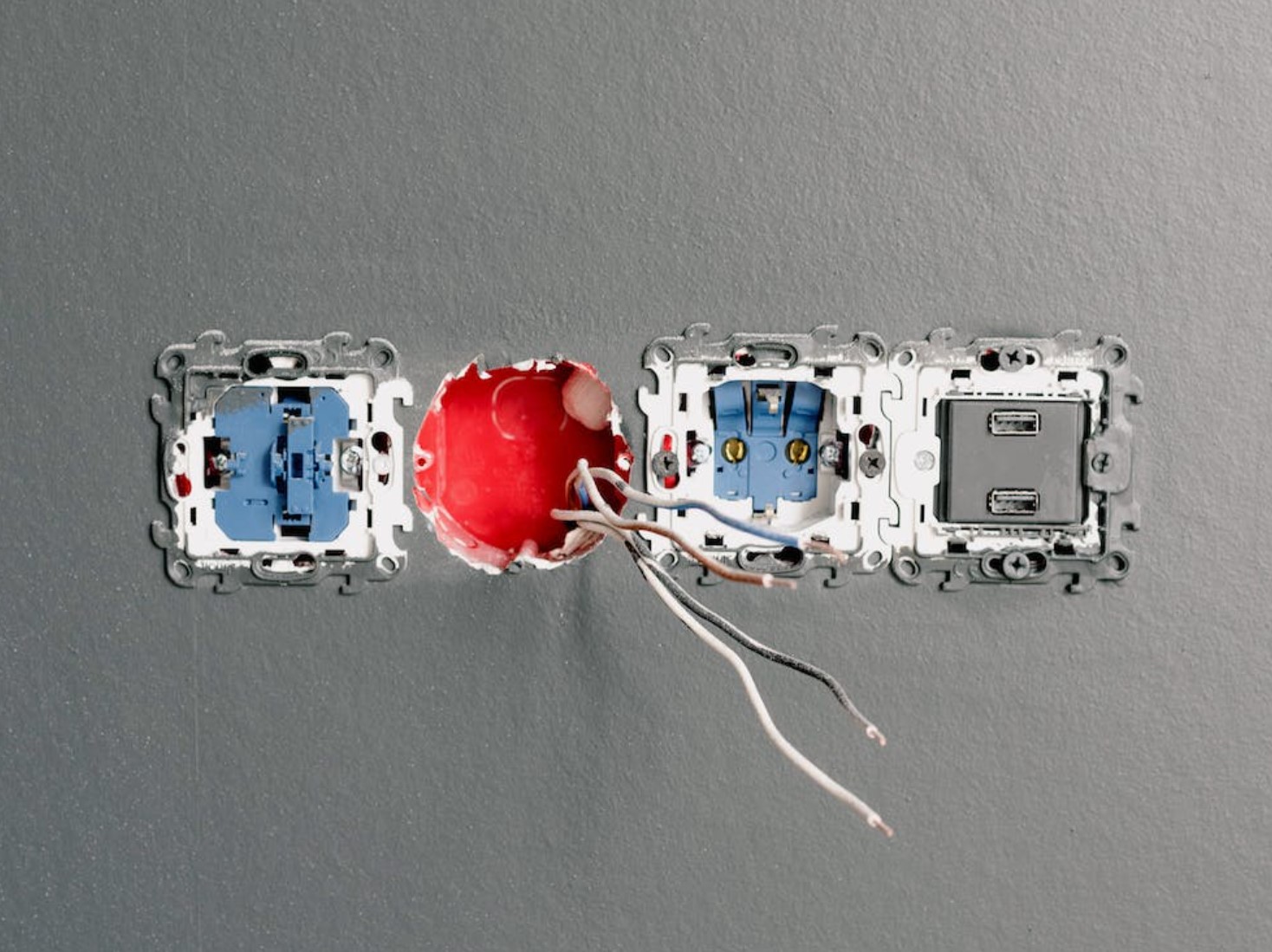 The Fundamental Divisions of Telecom Power Supplies | Reckon Talk