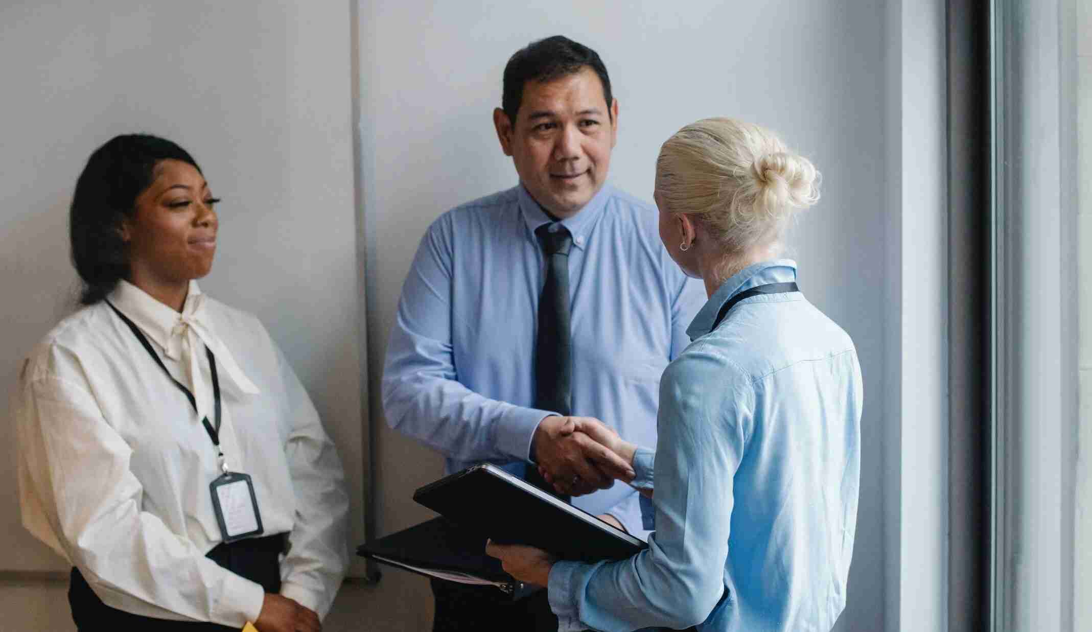 Starting a New Job: Tips for Setting Yourself Up for Success | Reckon Talk