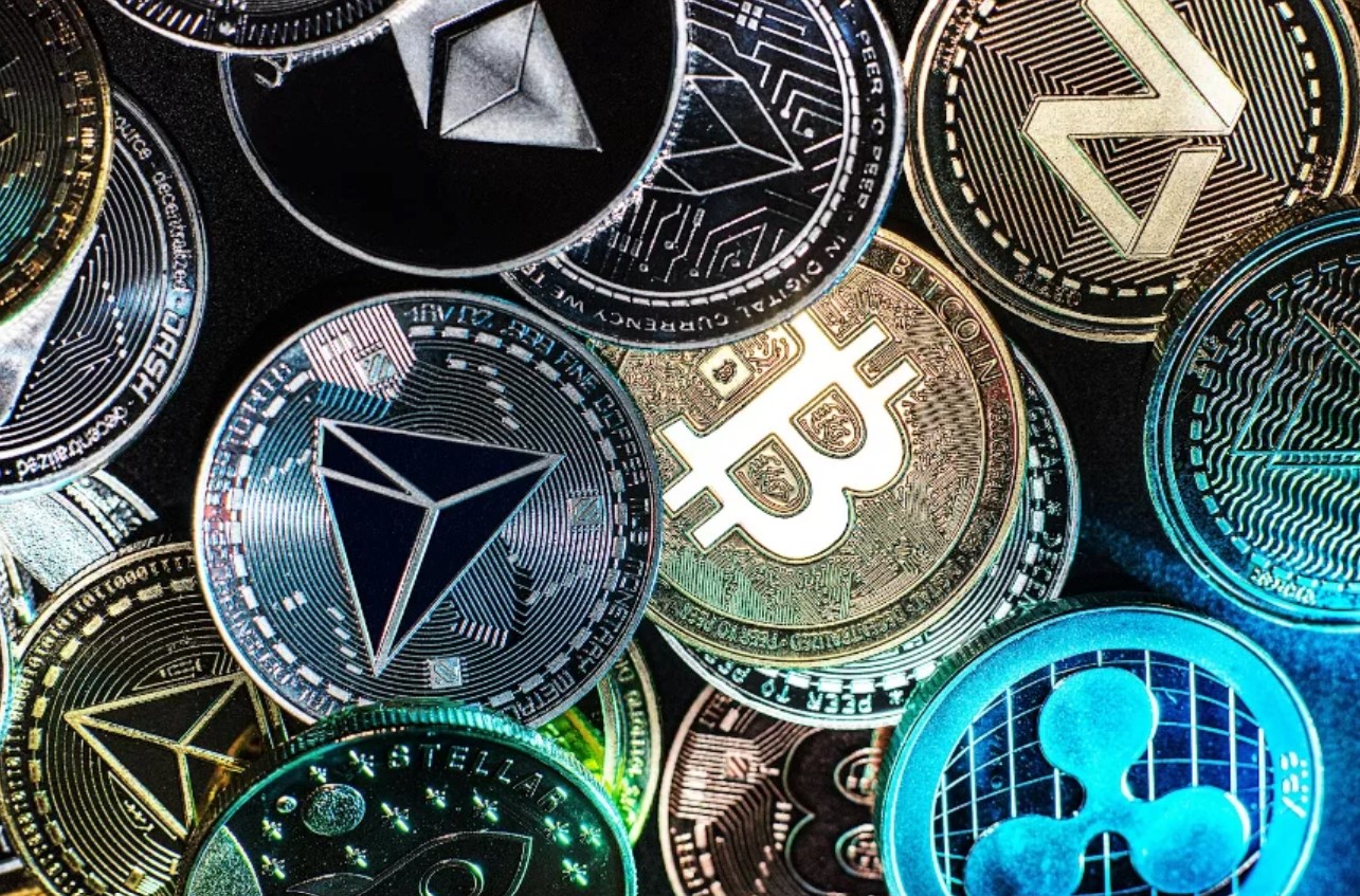 Layers of Innovation Beyond Bitcoin: Altcoin Technology Stack | Reckon Talk